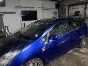 Toyota Prius 2009 Kauņa, ar dzinēja tilpumu 1.50 L un nobraukumu 300 tūkst. km par 3300 €, foto  vietnē AUTOMOTO.COM.LV