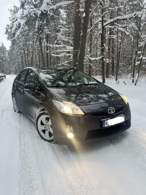 Toyota Prius 2009 in Vilnius, with an engine capacity of 1.80 L and mileage of 300 thousand km for 7700 €, photo  on AUTOMOTO.COM.LV