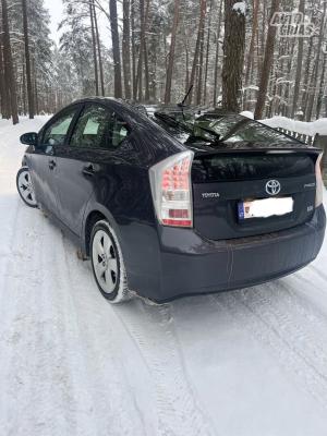 Toyota Prius 2009 in Vilnius, with an engine capacity of 1.80 L and mileage of 300 thousand km for 7700 €, photo 4 on AUTOMOTO.COM.LV