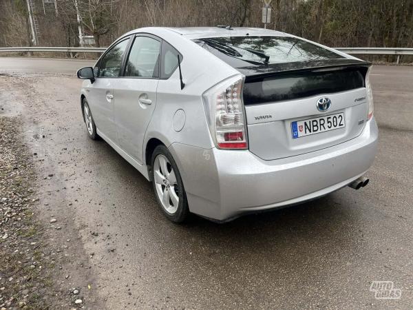 Toyota Prius 2009 in Kaunas, with an engine capacity of 1.80 L and mileage of 233 thousand km for 5300 €, photo 2 on AUTOMOTO.COM.LV