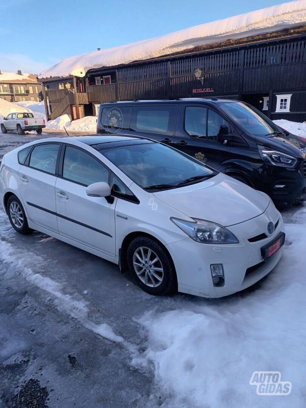 Toyota Prius 2009 in Marijampole, with an engine capacity of 1.80 L and mileage of 193 thousand km for 4600 €, photo 1 on AUTOMOTO.COM.LV