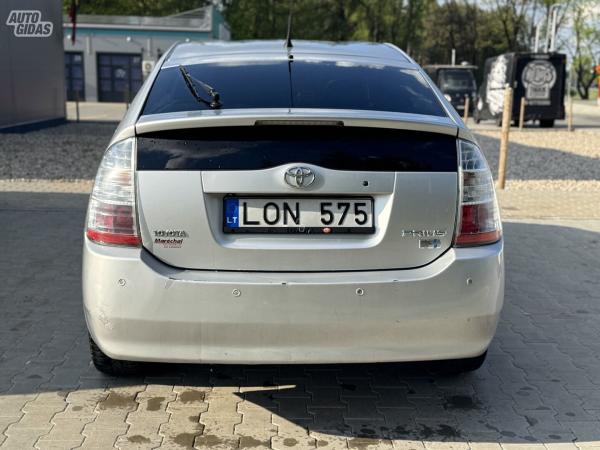 Toyota Prius 2009 in Vilnius, with an engine capacity of 1.50 L and mileage of 540 thousand km for 3099 €, photo 5 on AUTOMOTO.COM.LV