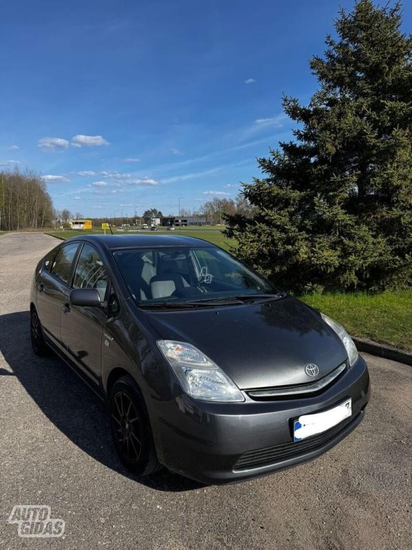 Toyota Prius 2009 Kauņa, ar dzinēja tilpumu 1.50 L un nobraukumu 279 tūkst. km par 4000 €, foto 3 vietnē AUTOMOTO.COM.LV