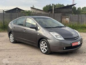 Toyota Prius 2009 Viļņa, ar dzinēja tilpumu 1.50 L un nobraukumu 270 tūkst. km par 3950 €, foto 4 vietnē AUTOMOTO.COM.LV
