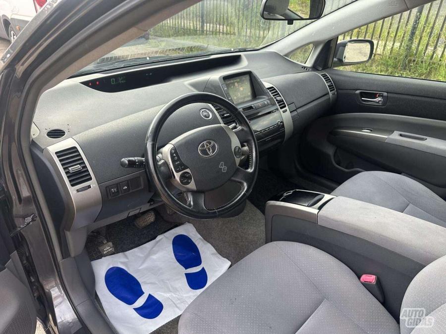 Toyota Prius 2009 Viļņa, ar dzinēja tilpumu 1.50 L un nobraukumu 270 tūkst. km par 3950 €, foto 15 vietnē AUTOMOTO.COM.LV