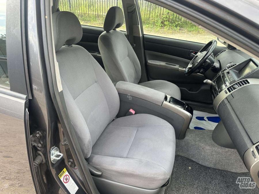 Toyota Prius 2009 Viļņa, ar dzinēja tilpumu 1.50 L un nobraukumu 270 tūkst. km par 3950 €, foto 24 vietnē AUTOMOTO.COM.LV