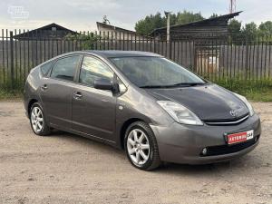 Toyota Prius 2009 in Vilnius, with an engine capacity of 1.50 L and mileage of 270 thousand km for 3950 €, photo 4 on AUTOMOTO.COM.LV