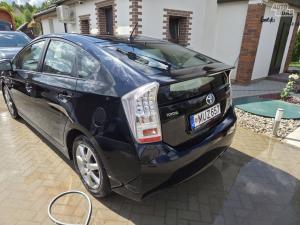 Toyota Prius 2009 in Siauliai, with an engine capacity of 1.80 L and mileage of 246 thousand km for 6800 €, photo 4 on AUTOMOTO.COM.LV