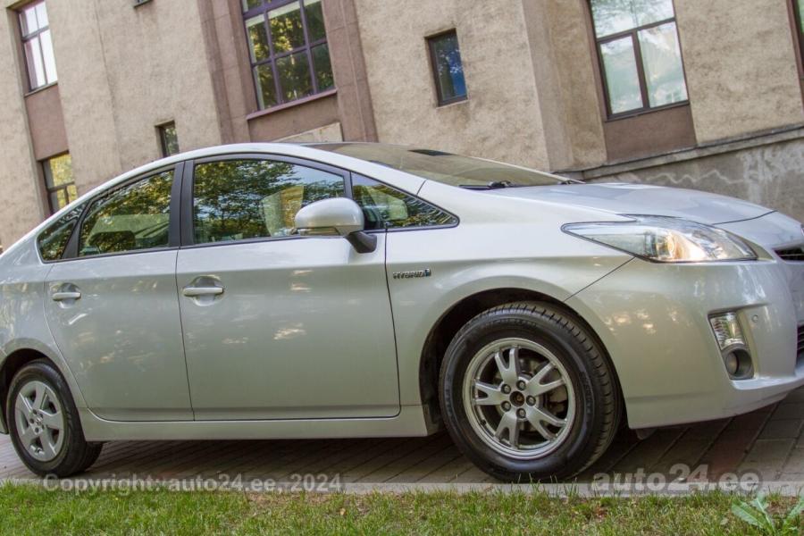 Toyota Prius 2010 Tallina, ar dzinēja tilpumu 1.80 L un nobraukumu 220 tūkst. km par 5900 €, foto 2 vietnē AUTOMOTO.COM.LV