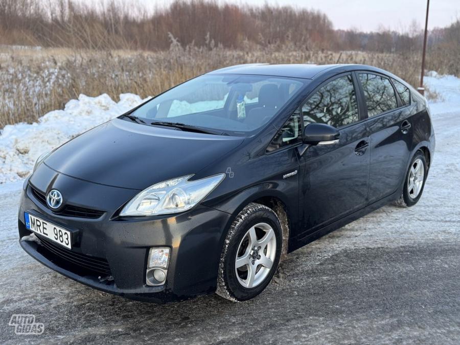 Toyota Prius 2010 in Siauliai, with an engine capacity of 1.80 L and mileage of 111 thousand km for 4550 €, photo 1 on AUTOMOTO.COM.LV
