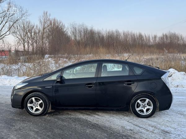 Toyota Prius 2010 Šauļi, ar dzinēja tilpumu 1.80 L un nobraukumu 111 tūkst. km par 4550 €, foto 2 vietnē AUTOMOTO.COM.LV