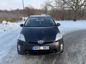 Toyota Prius 2010 in Siauliai, with an engine capacity of 1.80 L and mileage of 111 thousand km for 4550 €, photo 8 on AUTOMOTO.COM.LV