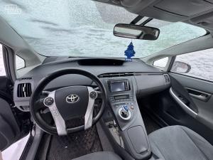 Toyota Prius 2010 in Siauliai, with an engine capacity of 1.80 L and mileage of 500 thousand km for 4550 €, photo 10 on AUTOMOTO.COM.LV