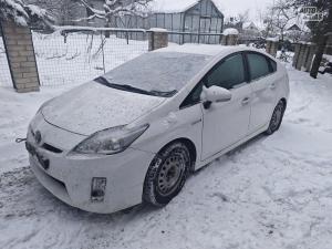 Toyota Prius 2010 in Vilnius, with an engine capacity of 1.80 L and mileage of 306 thousand km for 3550 €, photo 4 on AUTOMOTO.COM.LV
