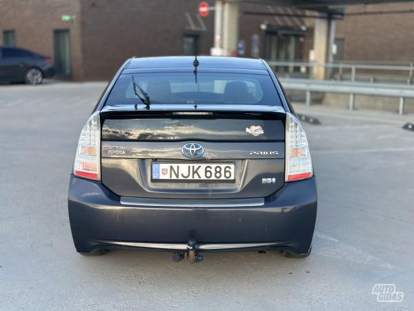 Toyota Prius 2010 in Vilnius, with an engine capacity of 1.80 L and mileage of 335 thousand km for 4250 €, photo 6 on AUTOMOTO.COM.LV