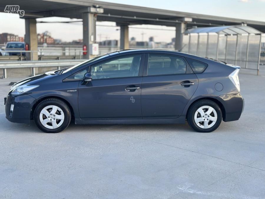 Toyota Prius 2010 in Vilnius, with an engine capacity of 1.80 L and mileage of 335 thousand km for 4250 €, photo 9 on AUTOMOTO.COM.LV