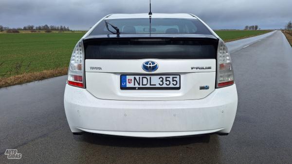 Toyota Prius 2010 Radviliškis, ar dzinēja tilpumu 1.80 L un nobraukumu 314 tūkst. km par 5400 €, foto 6 vietnē AUTOMOTO.COM.LV