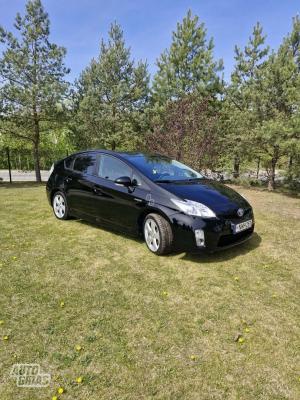 Toyota Prius 2010 Šauļi, ar dzinēja tilpumu 1.80 L un nobraukumu 246 tūkst. km par 7000 €, foto  vietnē AUTOMOTO.COM.LV