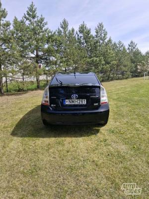 Toyota Prius 2010 Šauļi, ar dzinēja tilpumu 1.80 L un nobraukumu 246 tūkst. km par 7000 €, foto 3 vietnē AUTOMOTO.COM.LV