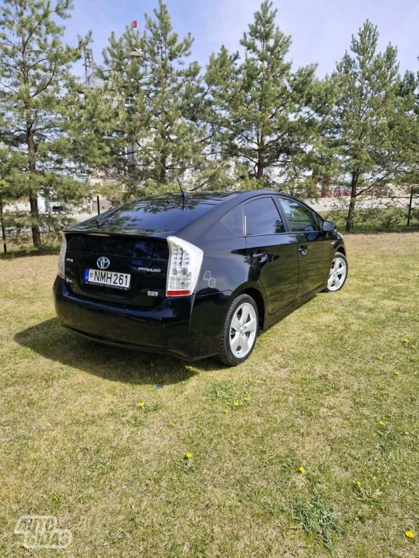Toyota Prius 2010 Šauļi, ar dzinēja tilpumu 1.80 L un nobraukumu 246 tūkst. km par 7000 €, foto 3 vietnē AUTOMOTO.COM.LV
