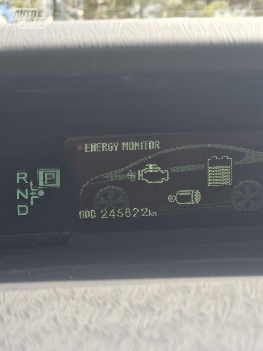 Toyota Prius 2010 Šauļi, ar dzinēja tilpumu 1.80 L un nobraukumu 246 tūkst. km par 7000 €, foto 13 vietnē AUTOMOTO.COM.LV