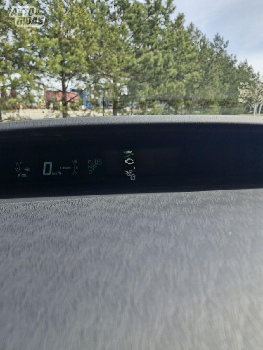 Toyota Prius 2010 Šauļi, ar dzinēja tilpumu 1.80 L un nobraukumu 246 tūkst. km par 7000 €, foto 14 vietnē AUTOMOTO.COM.LV