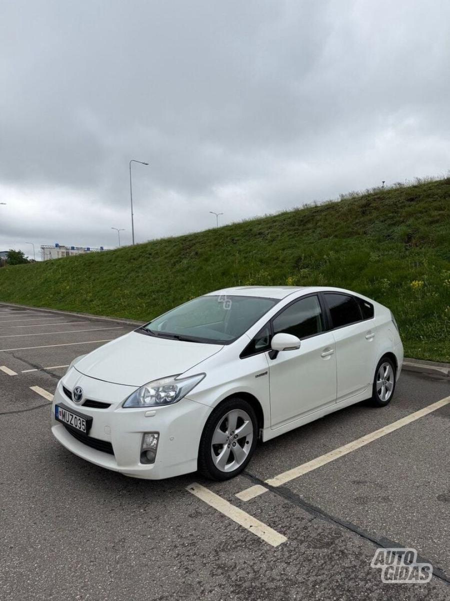 Toyota Prius 2010 Viļņa, ar dzinēja tilpumu 1.80 L un nobraukumu 507 tūkst. km par 6000 €, foto 3 vietnē AUTOMOTO.COM.LV