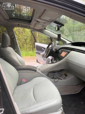 Toyota Prius 2010 Viļņa, ar dzinēja tilpumu 1.80 L un nobraukumu 500 tūkst. km par 5500 €, foto 9 vietnē AUTOMOTO.COM.LV
