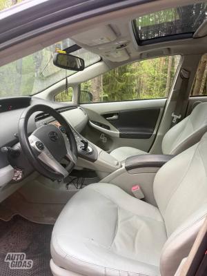 Toyota Prius 2010 Viļņa, ar dzinēja tilpumu 1.80 L un nobraukumu 500 tūkst. km par 5500 €, foto 10 vietnē AUTOMOTO.COM.LV