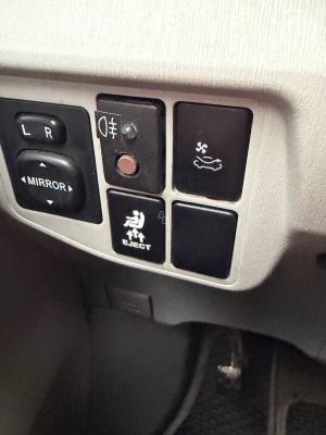 Toyota Prius 2010 Viļņa, ar dzinēja tilpumu 1.80 L un nobraukumu 500 tūkst. km par 5500 €, foto 15 vietnē AUTOMOTO.COM.LV