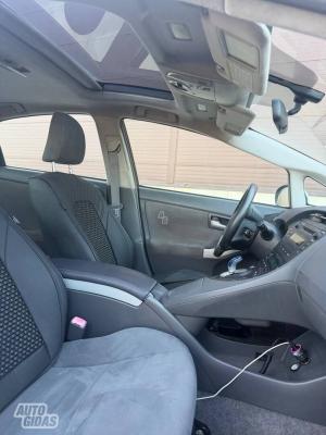 Toyota Prius 2010 in Vilnius, with an engine capacity of 1.80 L and mileage of 490 thousand km for 3700 €, photo 9 on AUTOMOTO.COM.LV