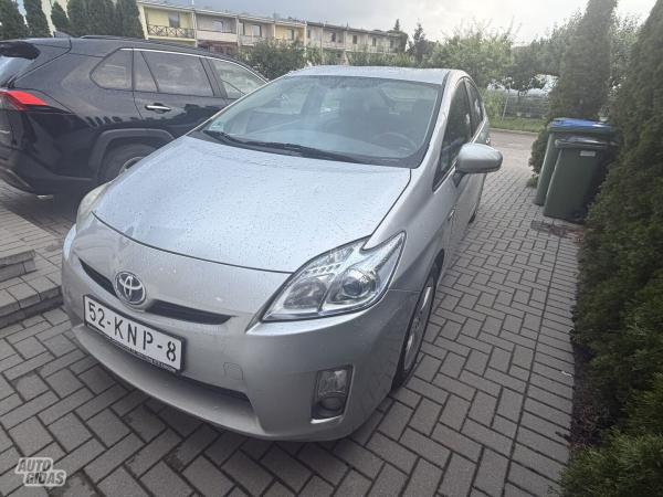 Toyota Prius 2010 in Kaunas, with an engine capacity of 1.80 L and mileage of 136 thousand km for 3950 €, photo 2 on AUTOMOTO.COM.LV