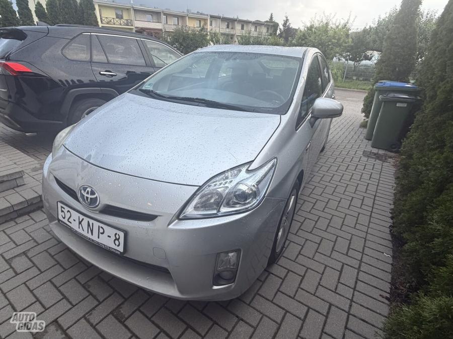 Toyota Prius 2010 Kauņa, ar dzinēja tilpumu 1.80 L un nobraukumu 136 tūkst. km par 3950 €, foto 3 vietnē AUTOMOTO.COM.LV