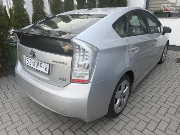 Toyota Prius 2010 in Kaunas, with an engine capacity of 1.80 L and mileage of 136 thousand km for 3950 €, photo 4 on AUTOMOTO.COM.LV
