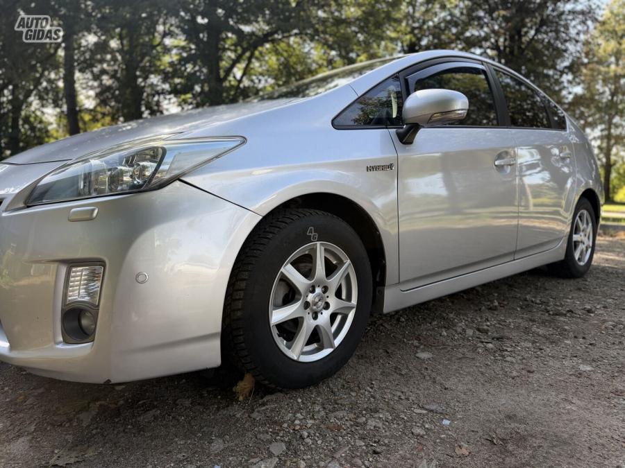 Toyota Prius 2010 in Vilnius, with an engine capacity of 1.80 L and mileage of 249 thousand km for 6800 €, photo 15 on AUTOMOTO.COM.LV