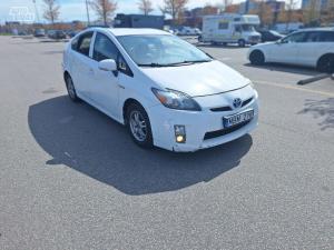 Toyota Prius 2011 in Klaipeda, with an engine capacity of 1.80 L and mileage of 300 thousand km for 2100 €, photo 5 on AUTOMOTO.COM.LV