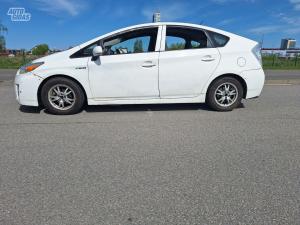 Toyota Prius 2011 in Klaipeda, with an engine capacity of 1.80 L and mileage of 300 thousand km for 2100 €, photo 11 on AUTOMOTO.COM.LV