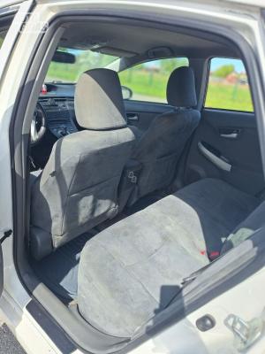 Toyota Prius 2011 in Klaipeda, with an engine capacity of 1.80 L and mileage of 300 thousand km for 2100 €, photo 12 on AUTOMOTO.COM.LV