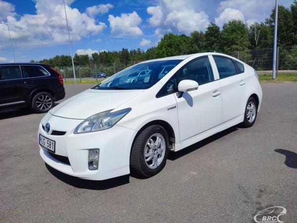 Toyota Prius 2012 Viļņa, ar dzinēja tilpumu 1.80 L un nobraukumu 415 tūkst. km par 4900 €, foto 1 vietnē AUTOMOTO.COM.LV