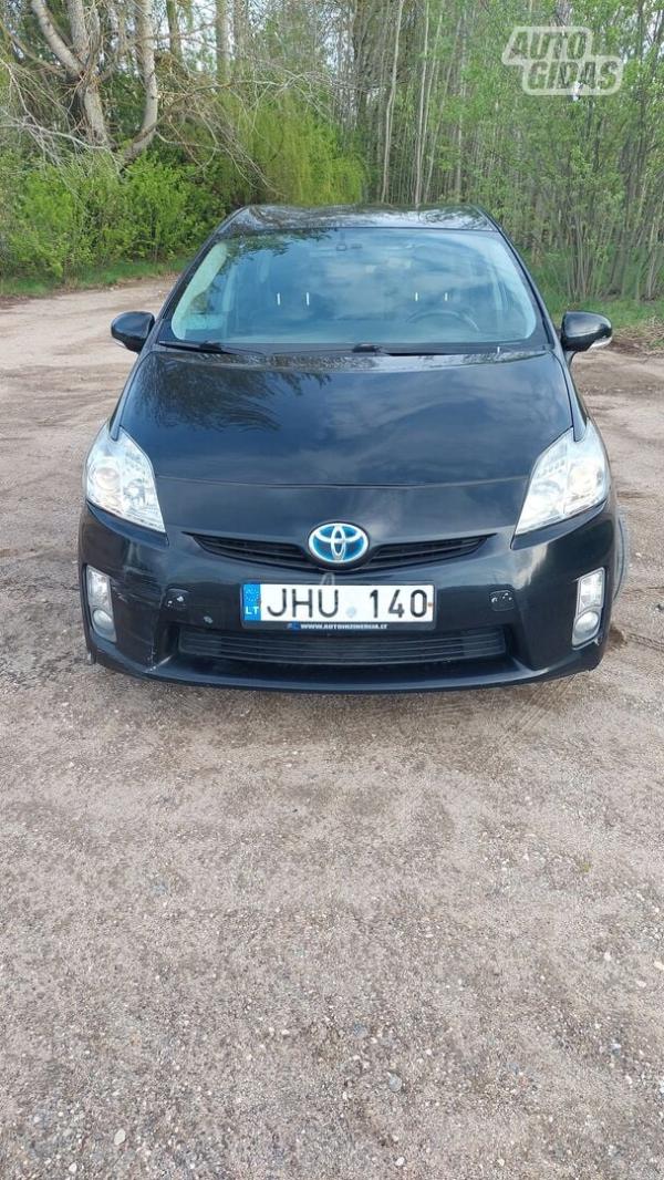 Toyota Prius 2012 in Zarasai, with an engine capacity of 1.80 L and mileage of 3825 thousand km for 3499 €, photo 1 on AUTOMOTO.COM.LV