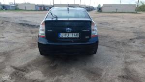 Toyota Prius 2012 in Zarasai, with an engine capacity of 1.80 L and mileage of 3825 thousand km for 3499 €, photo 5 on AUTOMOTO.COM.LV