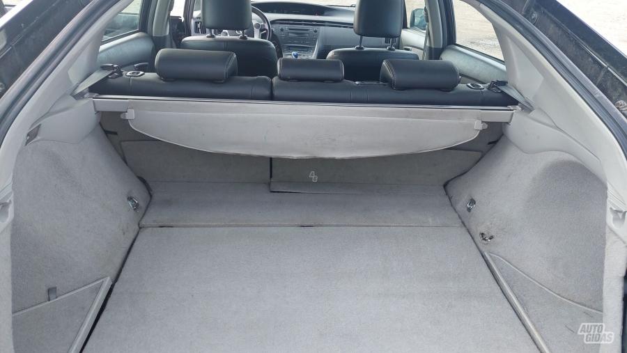 Toyota Prius 2012 in Zarasai, with an engine capacity of 1.80 L and mileage of 3825 thousand km for 3499 €, photo 10 on AUTOMOTO.COM.LV