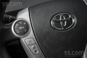 Toyota Prius 2012 in Riga, with an engine capacity of 1.80 L and mileage of 0 thousand km for 6700 €, photo 21 on AUTOMOTO.COM.LV