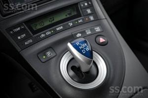 Toyota Prius 2012 in Riga, with an engine capacity of 1.80 L and mileage of 0 thousand km for 6700 €, photo 26 on AUTOMOTO.COM.LV