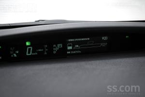Toyota Prius 2012 in Riga, with an engine capacity of 1.80 L and mileage of 0 thousand km for 6700 €, photo 30 on AUTOMOTO.COM.LV