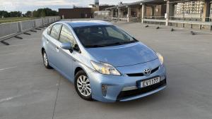 Toyota Prius 2012 in Vilnius, with an engine capacity of 1.50 L and mileage of 280 thousand km for 5000 €, photo 3 on AUTOMOTO.COM.LV