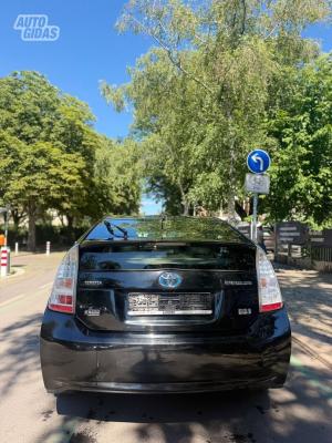 Toyota Prius 2012 in Kaunas, with an engine capacity of 1.80 L and mileage of 285 thousand km for 4950 €, photo 4 on AUTOMOTO.COM.LV