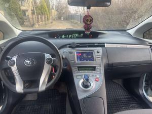 Toyota Prius 2012 Viļņa, ar dzinēja tilpumu 1.80 L un nobraukumu 243 tūkst. km par 7000 €, foto 3 vietnē AUTOMOTO.COM.LV
