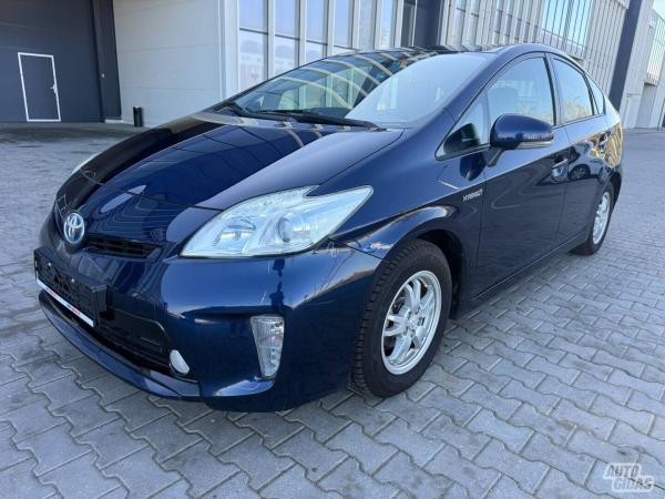 Toyota Prius 2012 Viļņa vietnē Toyota Prius 2012 Viļņa, ar dzinēja tilpumu 1.80 L un nobraukumu 189 tūkst. km par 8950 €, foto 6 vietnē AUTOMOTO.COM.LV