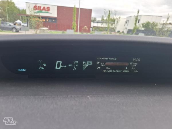 Toyota Prius 2013 Viļņa, ar dzinēja tilpumu 1.80 L un nobraukumu 145 tūkst. km par 6950 €, foto 7 vietnē AUTOMOTO.COM.LV